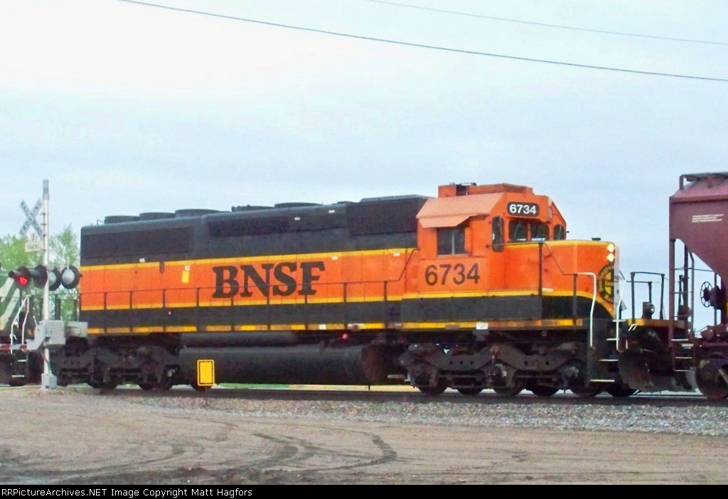 BNSF 6734